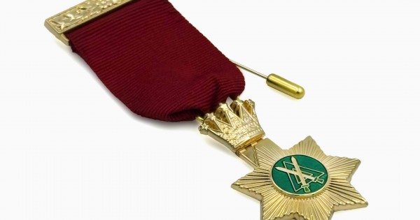 Scottish Red Cross of Babylon Past Chief Breast Jewel